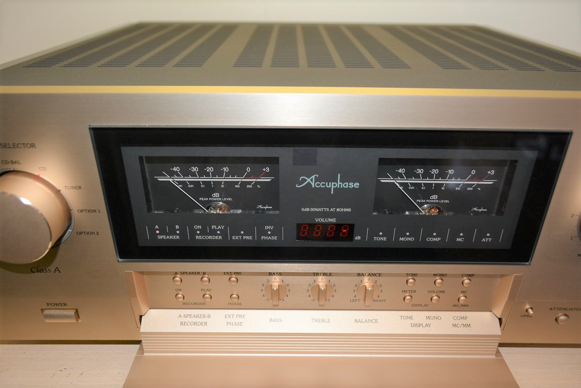 販売終了： 中古品：Accuphase E-560 CLASS-A ステレオ プリメインアンプ 中古品 オーディオ専門店AVBOX